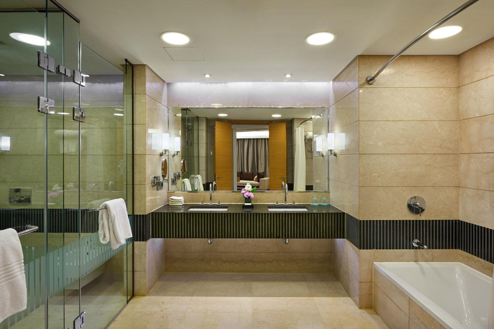 LE MERIDIEN CAIRO AIRPORT HOTEL